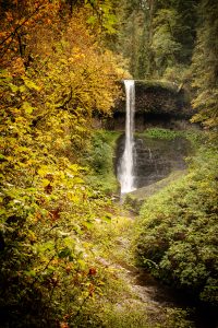 How to Photograph Waterfalls Like a Pro: 9 Long Exposure Tips for ...