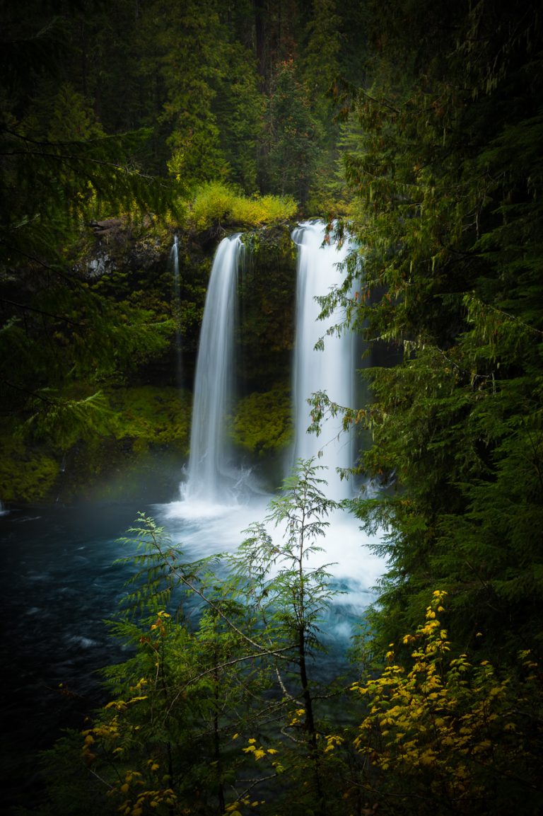 How to Photograph Waterfalls Like a Pro: 9 Long Exposure Tips for ...
